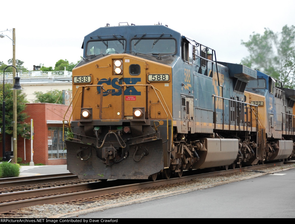 CSX 588